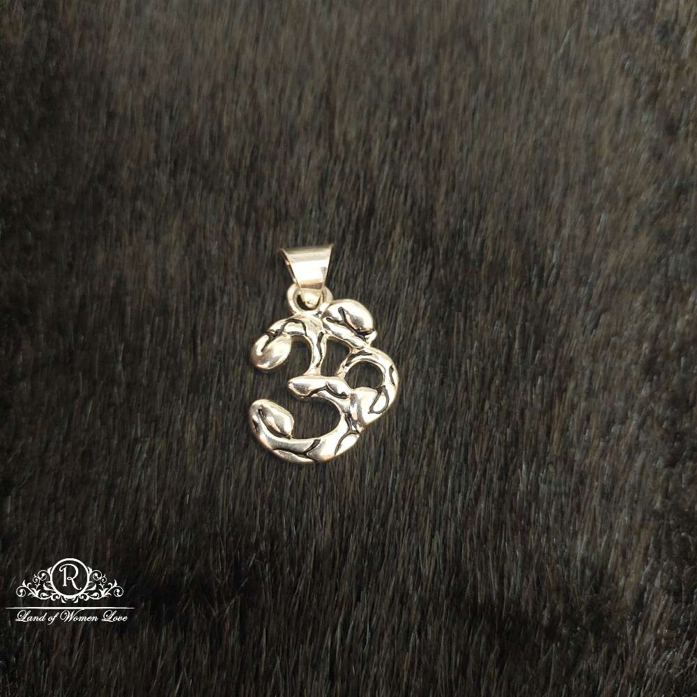 Silver Om Design Locket-SS94 – 92.5 | Ramala Jewelry / Ramala Collections